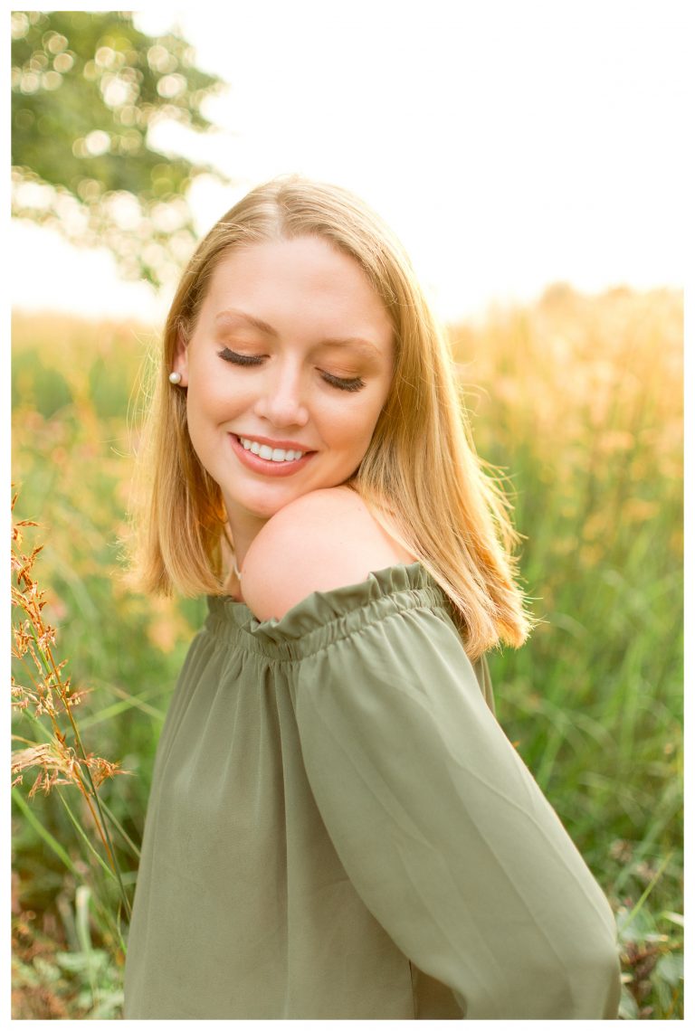 Glowing Senior Session in Groton, MA photographed by Sarah Surette