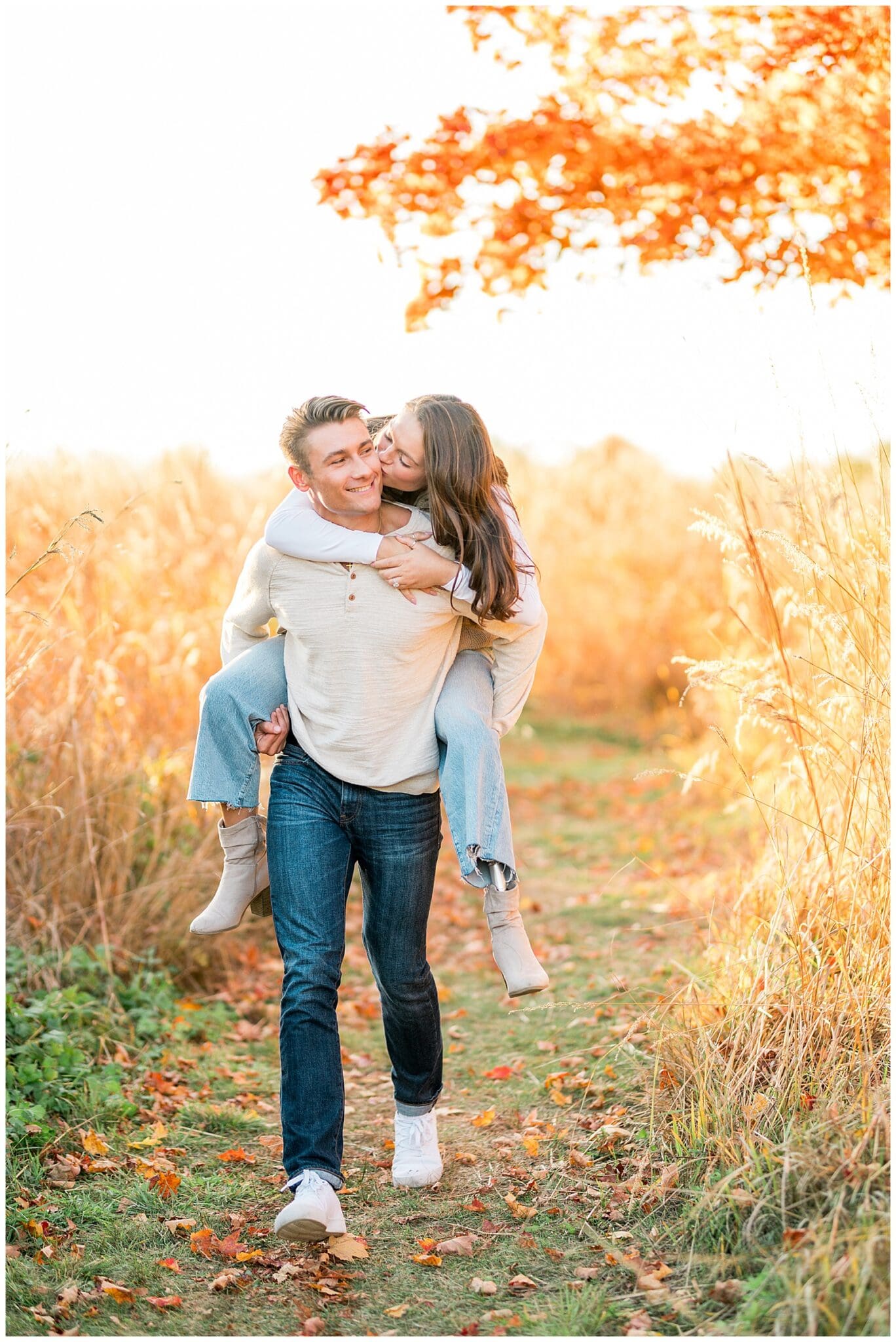 Noelle Lambert & Mark: Engaged - Sarah Surette Photography